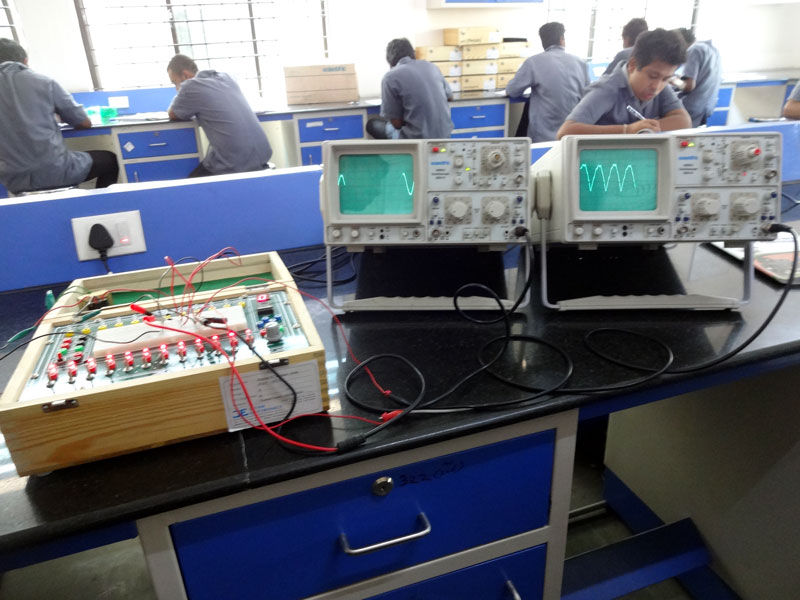 Electronic Devices and Circuits Lab