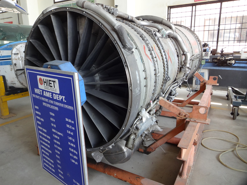 Jet Engine Shop – HIET