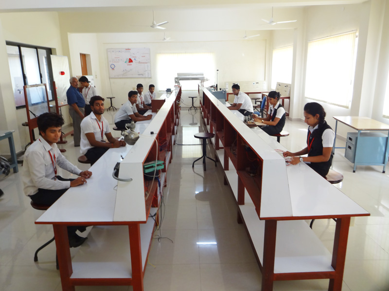 Advanced Avionics Lab