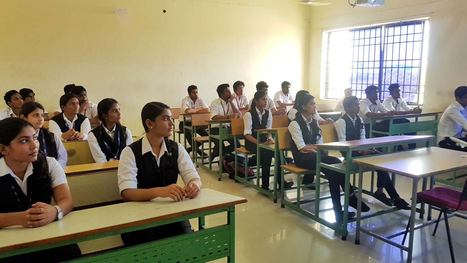 Class Rooms – HIET